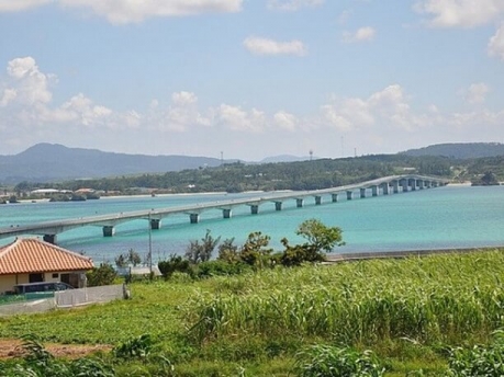 Attractive bridges in Okinawa with a superb view that you will ...